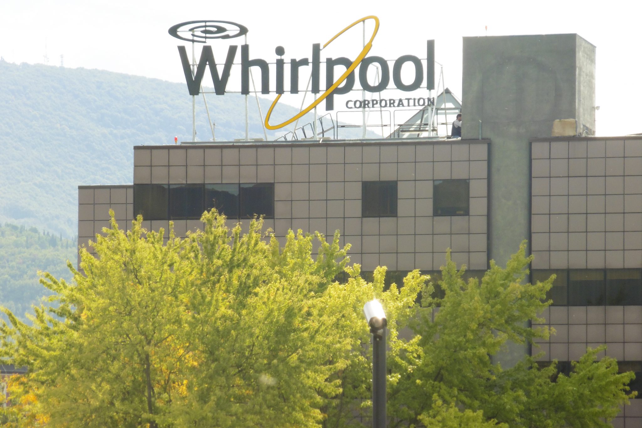Whirlpool signs - Nos Italy