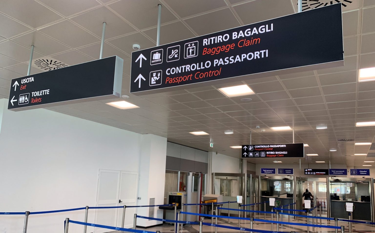 Rinnovamento della segnaletica all'aeroporto di Palermo - Nos Italy